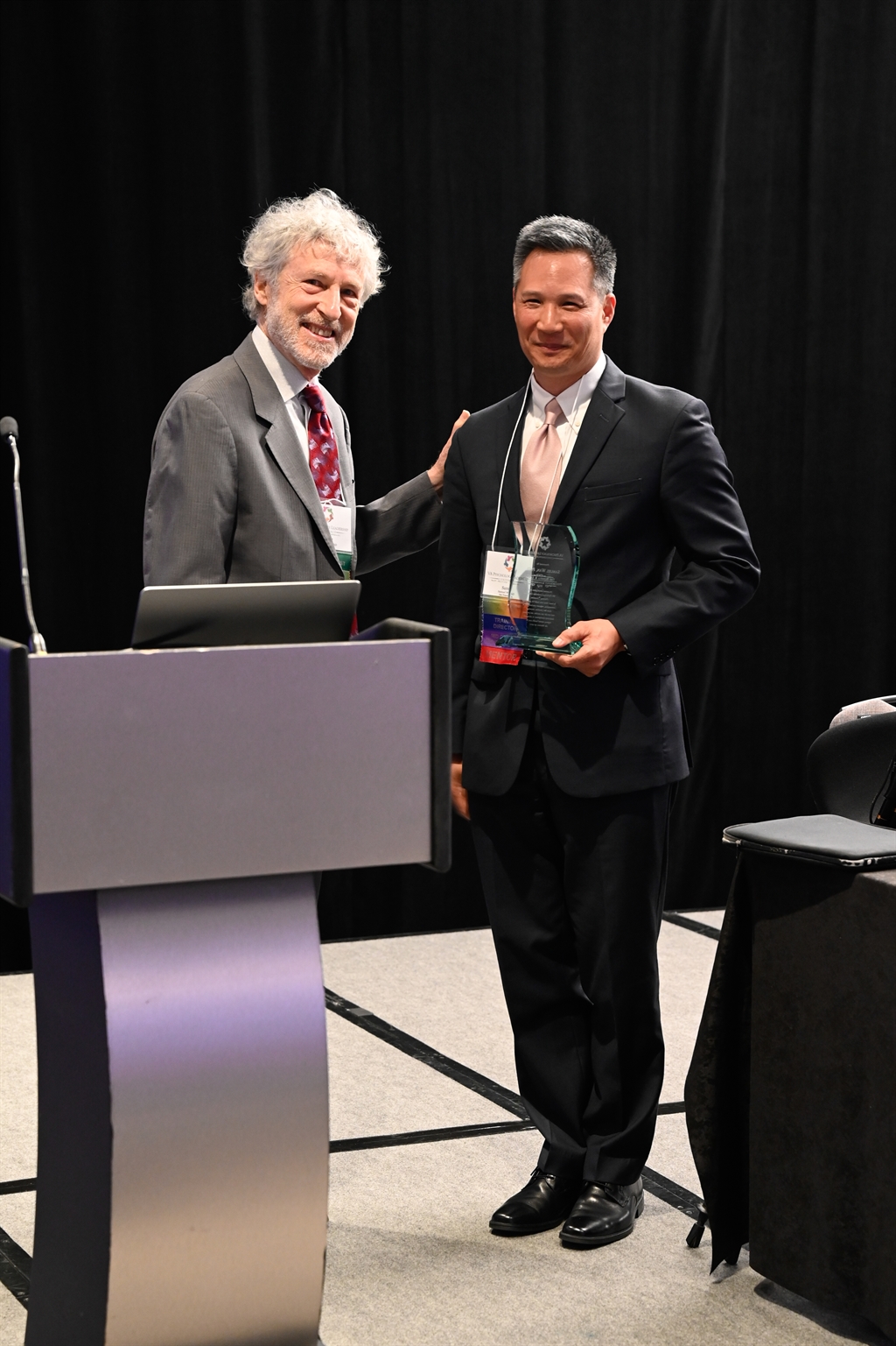 UCSF's Wan receives VA Psychology Leadership Award | UCSF Department of ...